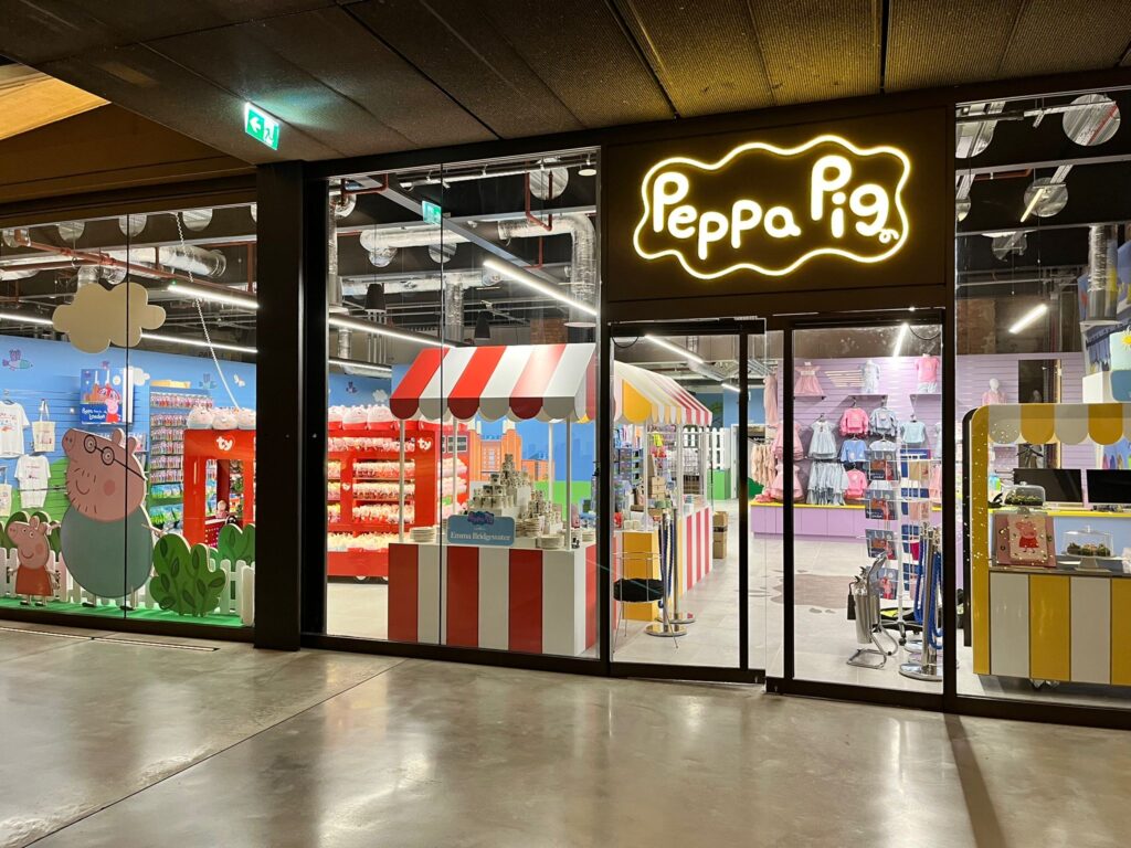 World’s first standalone TRANSFORMERS and PEPPA PIG stores now open in ...